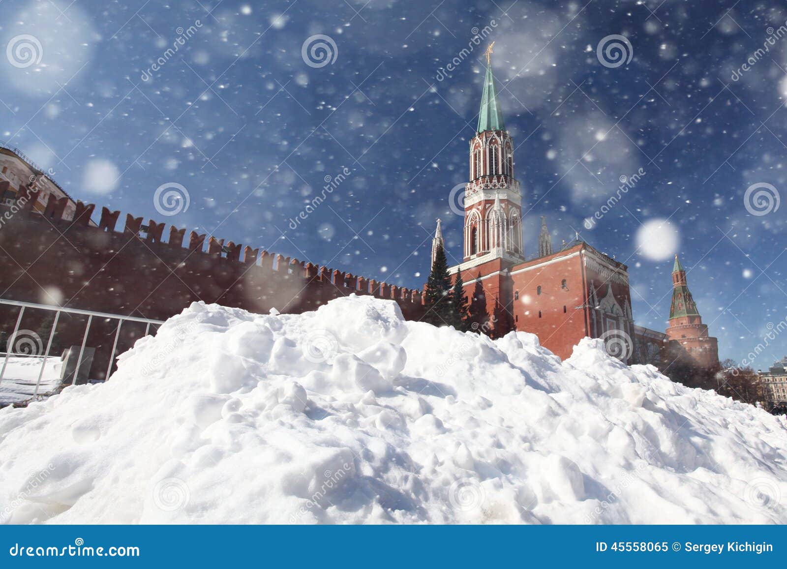 Drifts of Snow on Red Square in Moscow Snow Stock Image - Image of ...