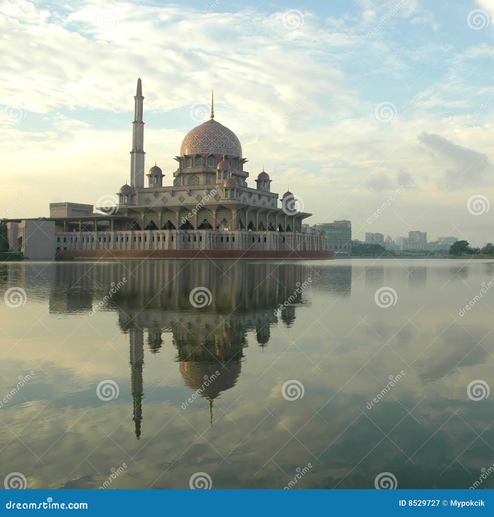 Drijvende Moskee, Maleisië stock afbeelding. Image of buiten - 8529727