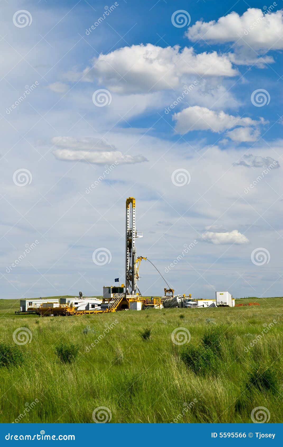 Driling for Oil stock photo. Image of corporate, auto - 5595566