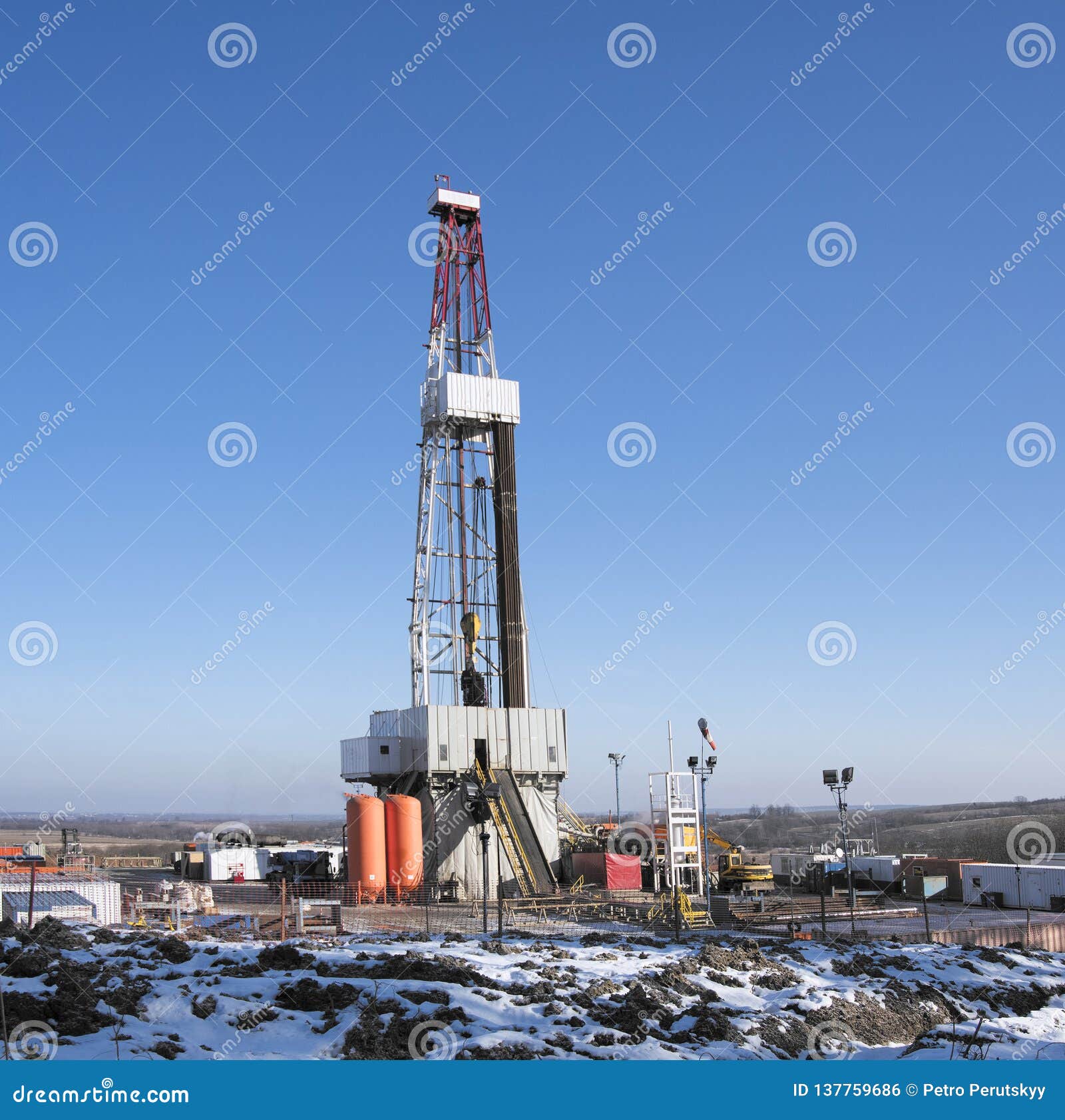 Drilling a deep well stock photo. Image of energy, derrick - 137759686