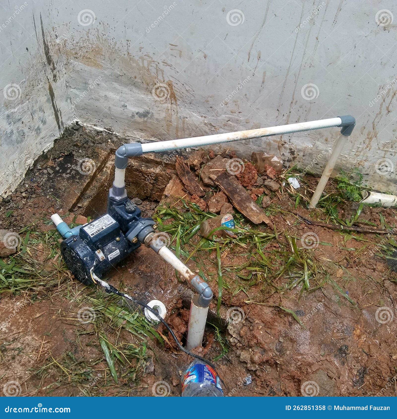 Drilling Groundwater editorial stock photo. Image of ground - 262851358