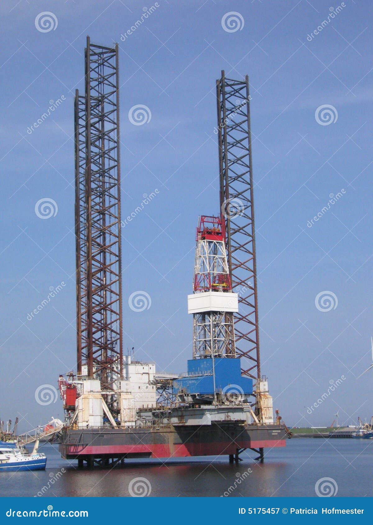 Drilling platform stock image. Image of fossil, drilling - 5175457