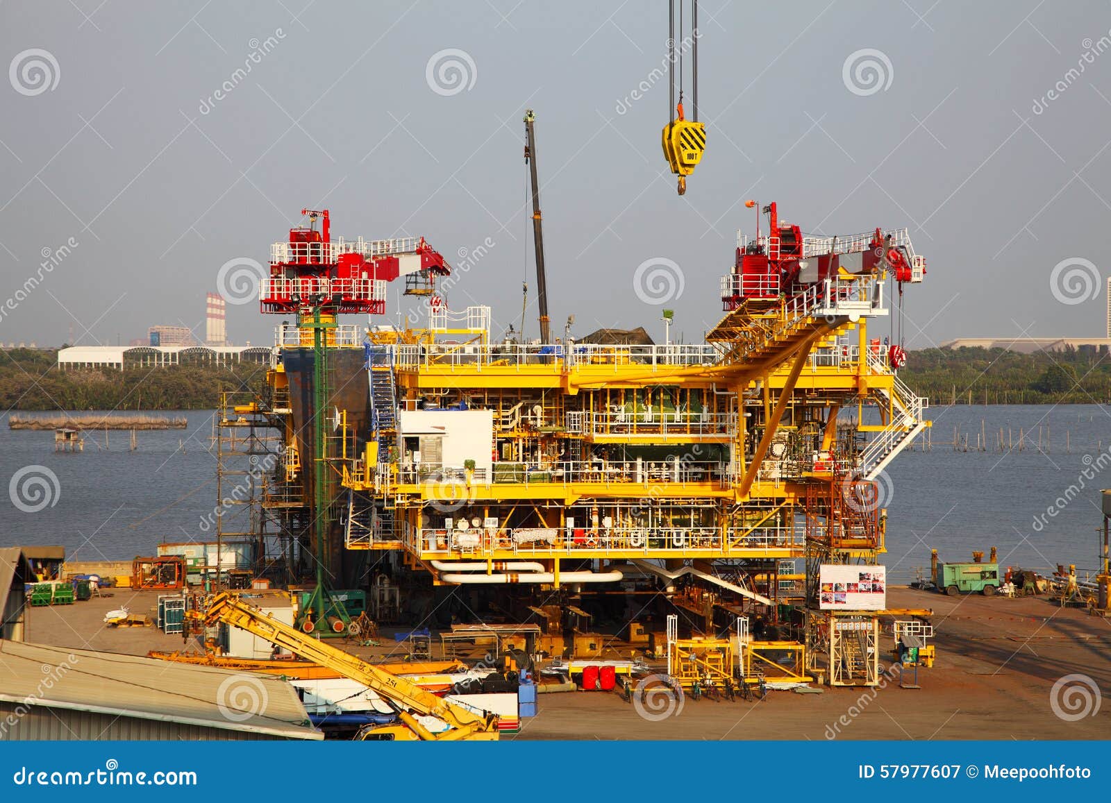 Fabrication Oil Rig Platform Of Construction Industry, Silhouette Of ...