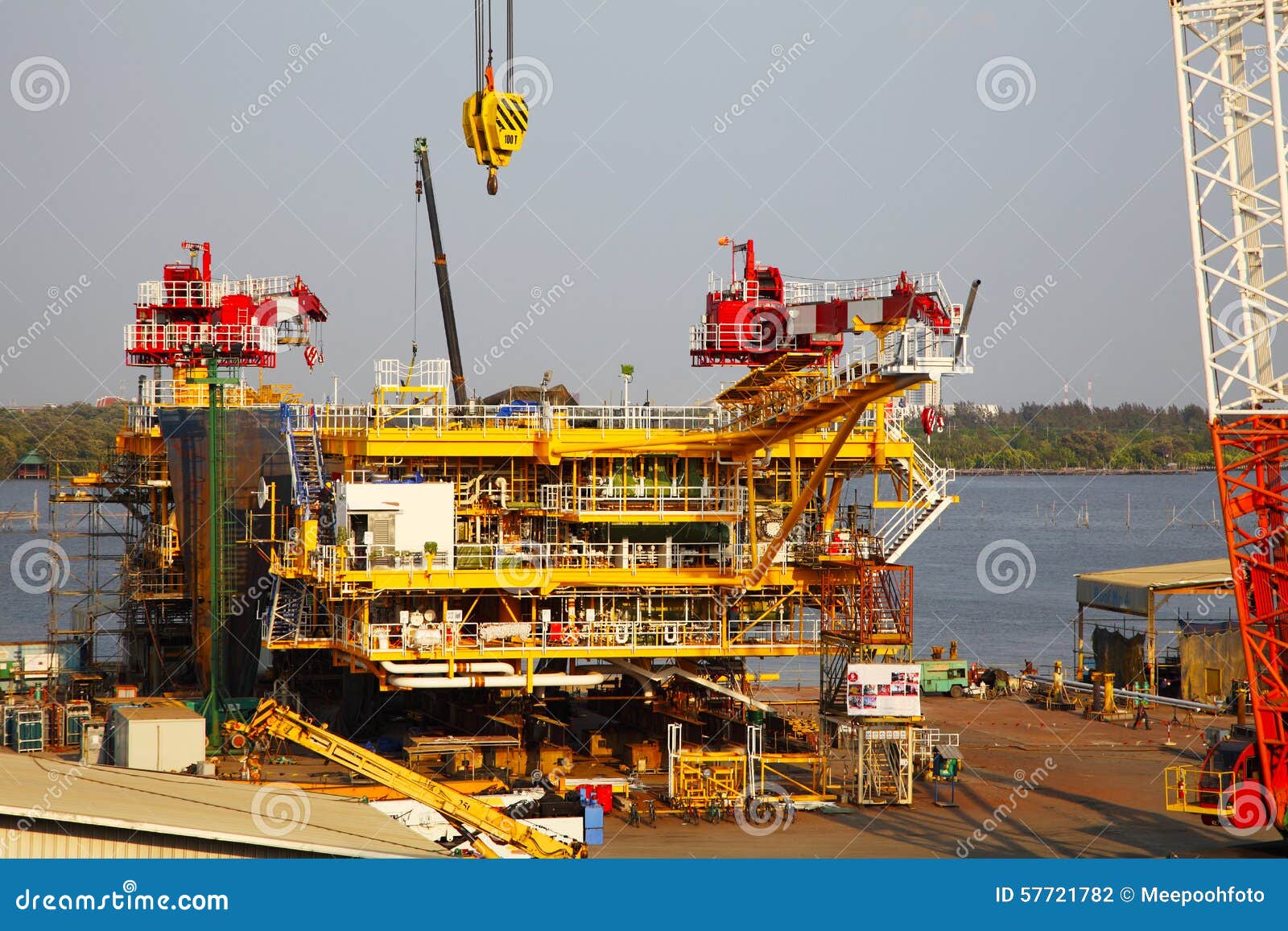 Fabrication Oil Rig Platform Of Construction Industry, Silhouette Of ...