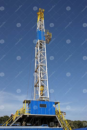 Drilling rig stock image. Image of pipe, platfrom, derrick - 5898071