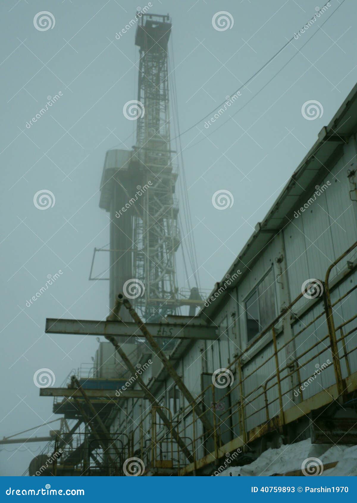 Drilling rig, BU-5000 stock image. Image of 5000, breed - 40759893