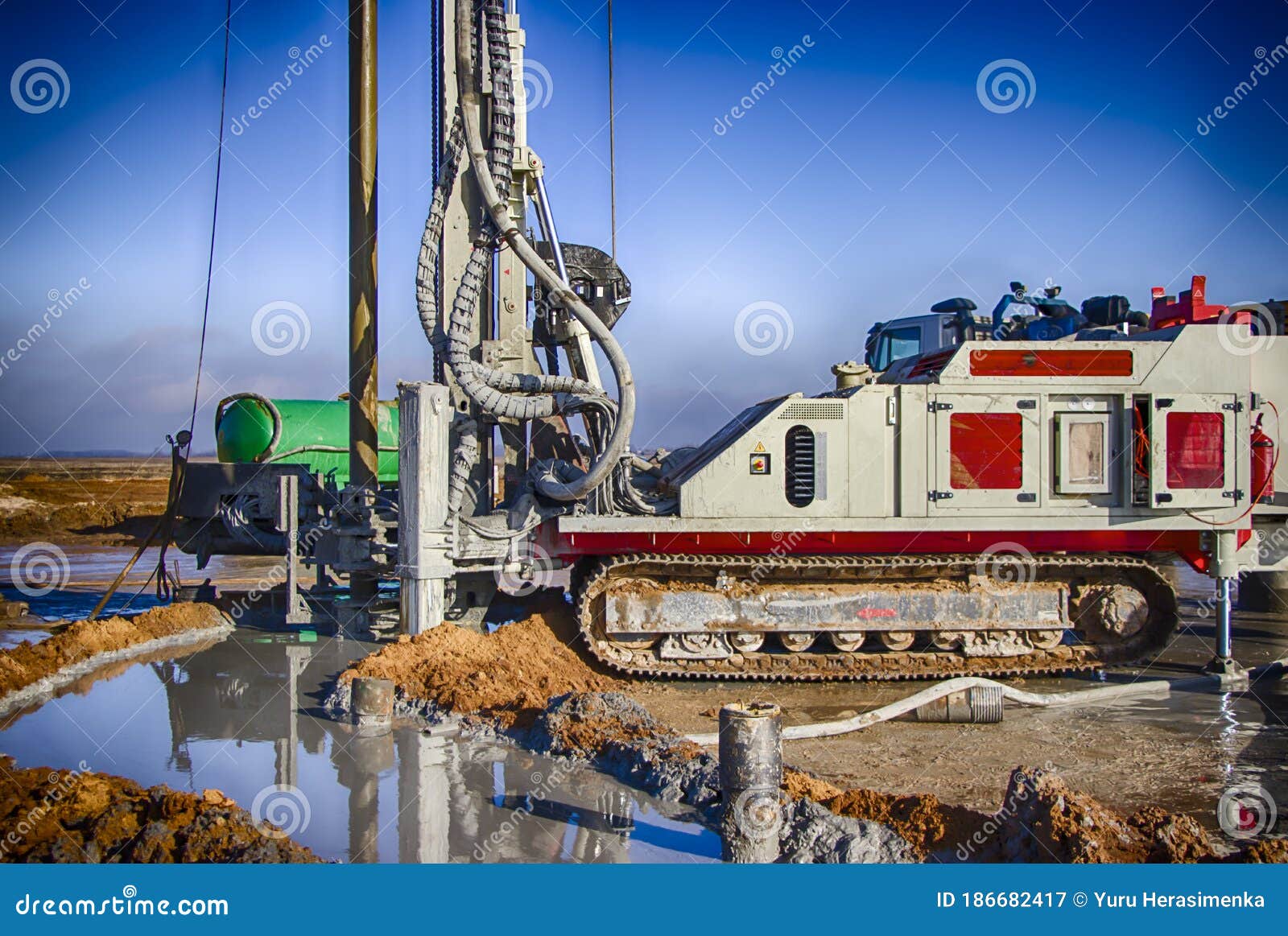 Drilling Rig. Drilling Deep Wells Stock Image - Image of mining, boring ...