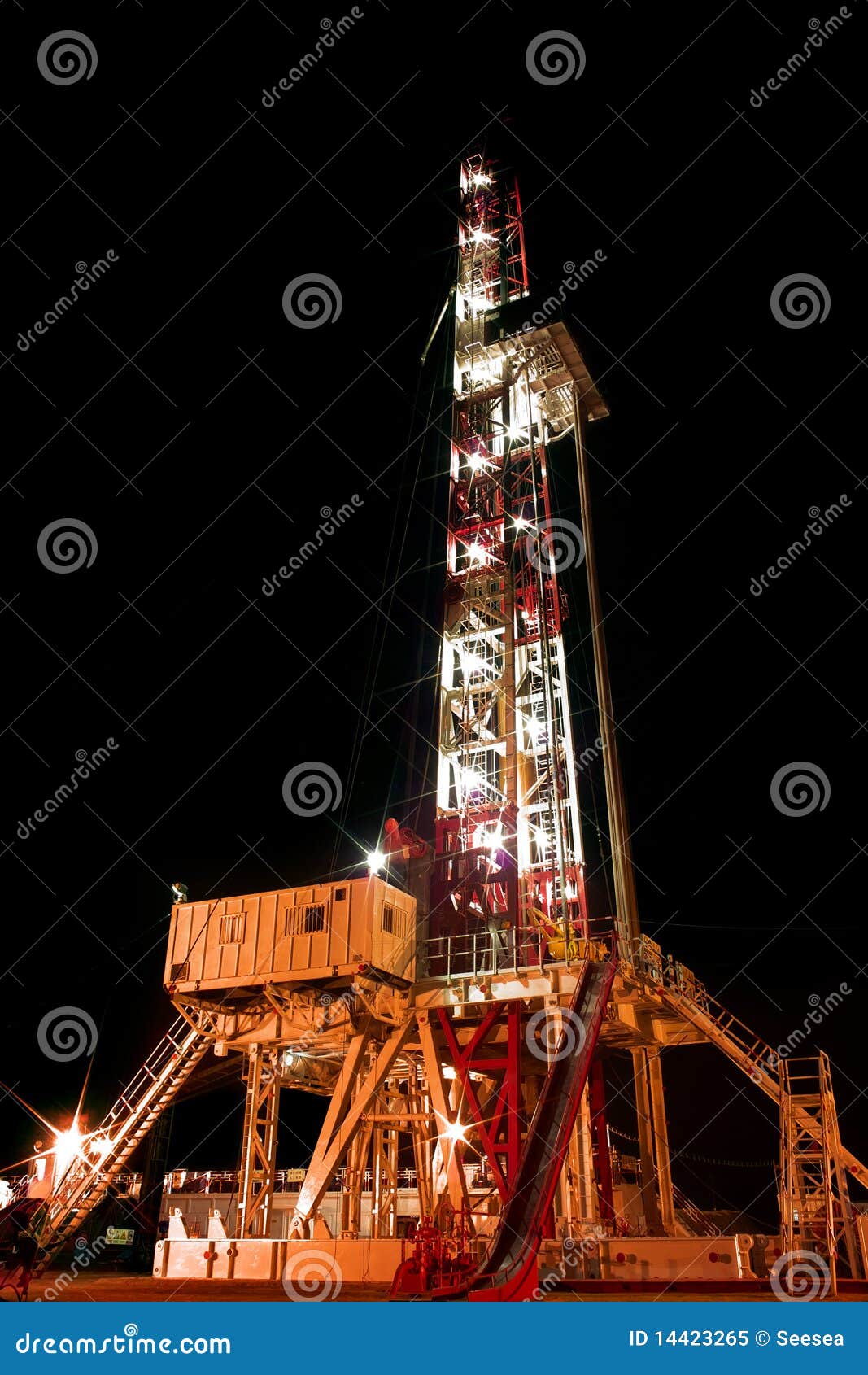 Drilling rig at night stock image. Image of drill, evening - 14423265