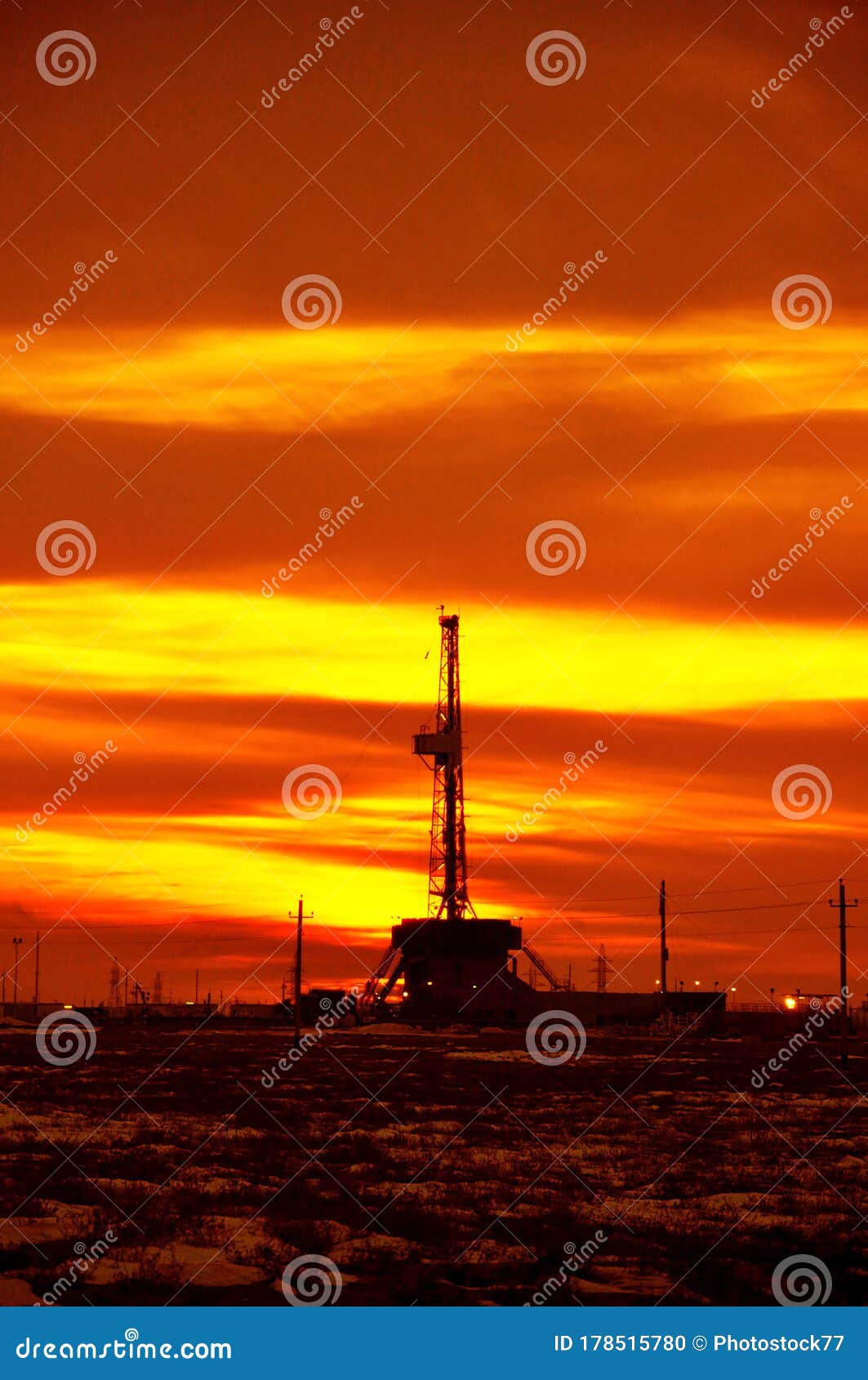 The Drilling Rig during Sunset Stock Photo - Image of sunset, resource ...