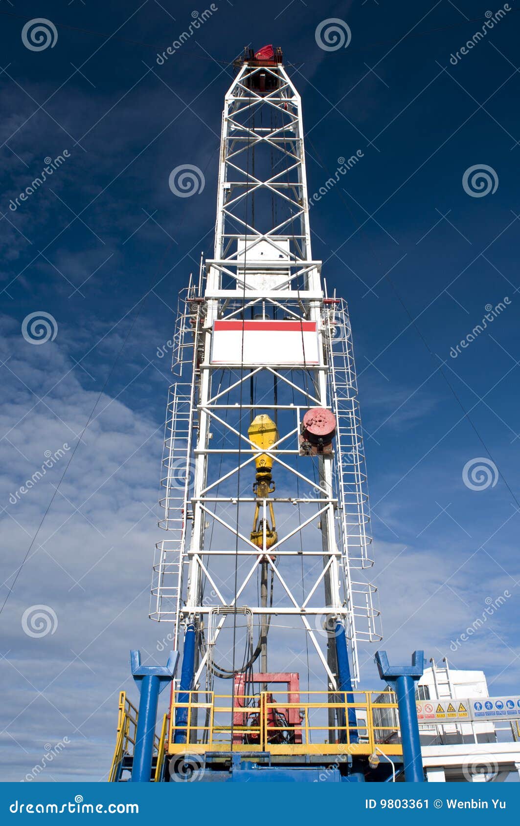 Drilling tower stock image. Image of industry, pump, gold - 9803361