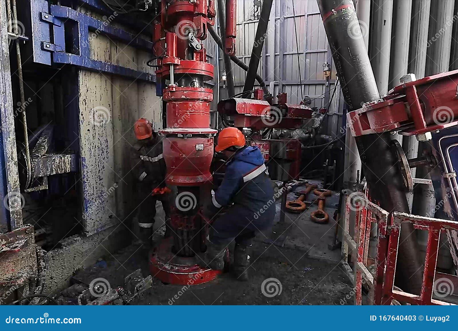 Oil And Gas Drilling Rig Work Over Remote Wellhead Platform To ...