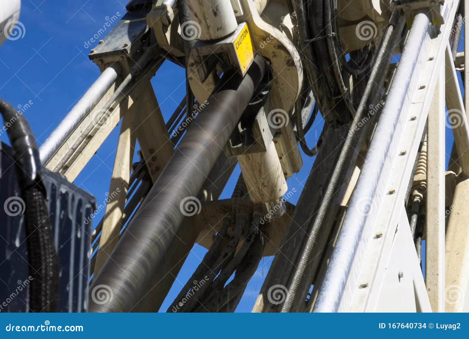 Oil And Gas Drilling Rig Work Over Remote Wellhead Platform To ...