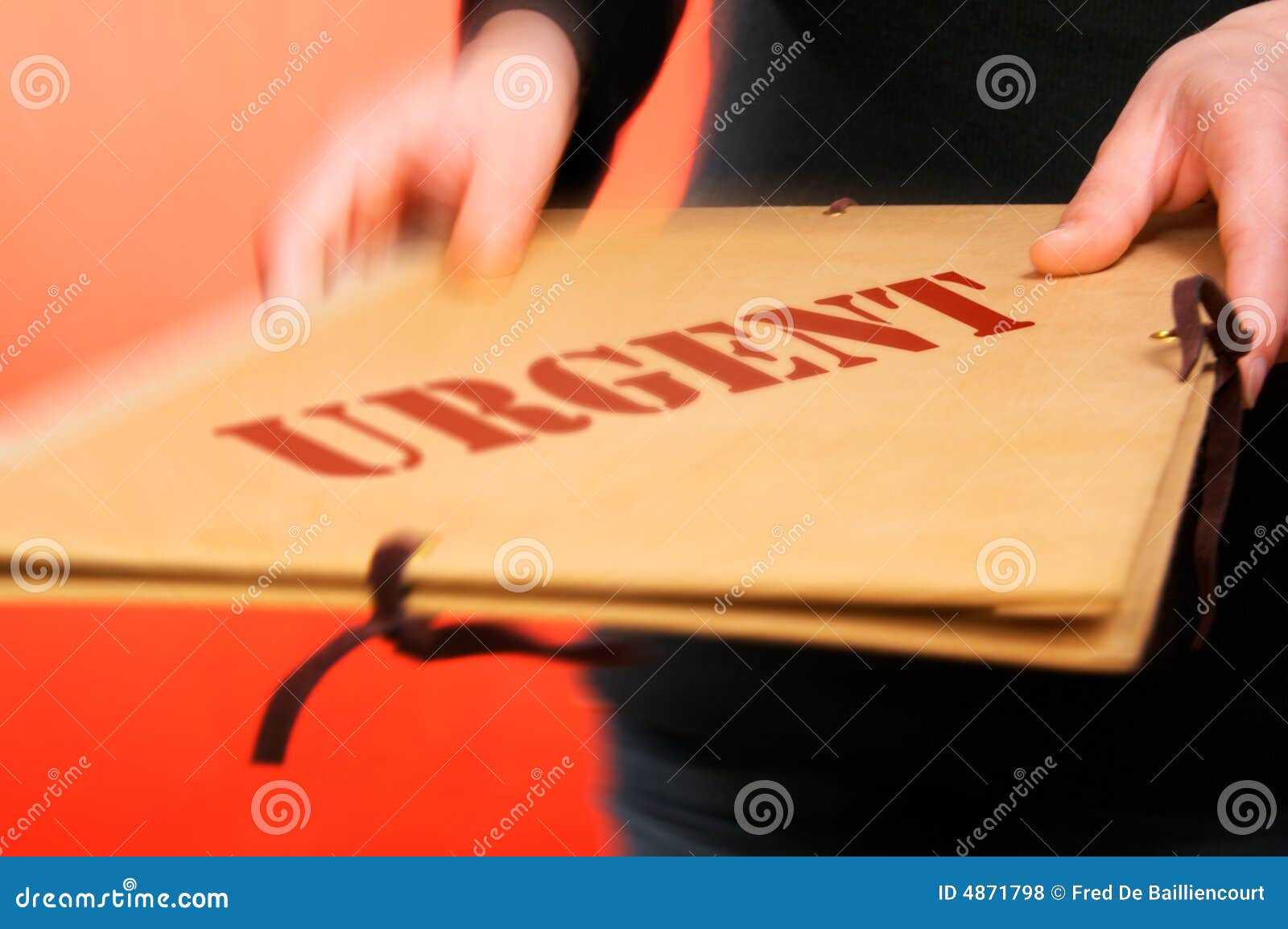 Dringend Dossier stock foto. Image of rood, termijn, motie - 4871798