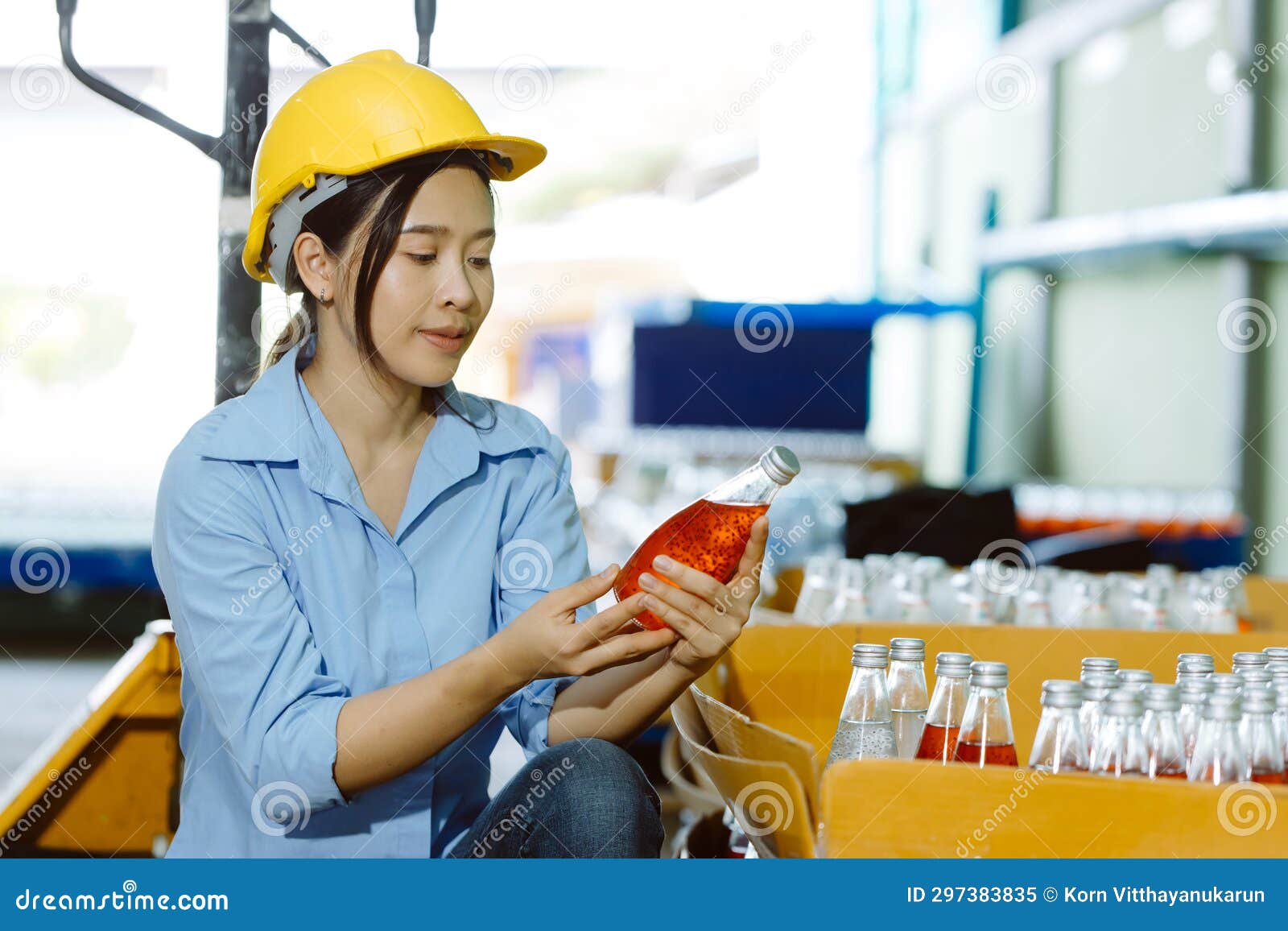 Drink Beverage Factory QC Audit Staff Quality Control Final Product ...