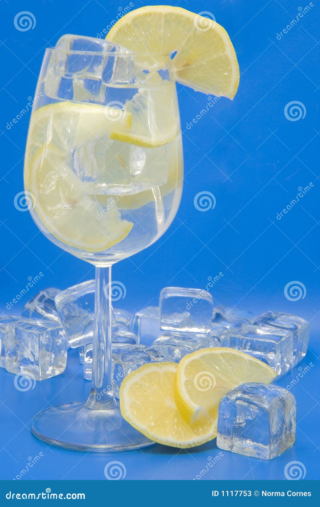 Drink, Ice and lemon stock image. Image of food, health - 1117753