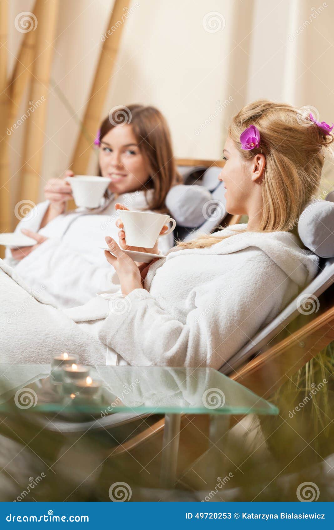 Drinking tea at spa room stock image. Image of neck, dressing - 49720253