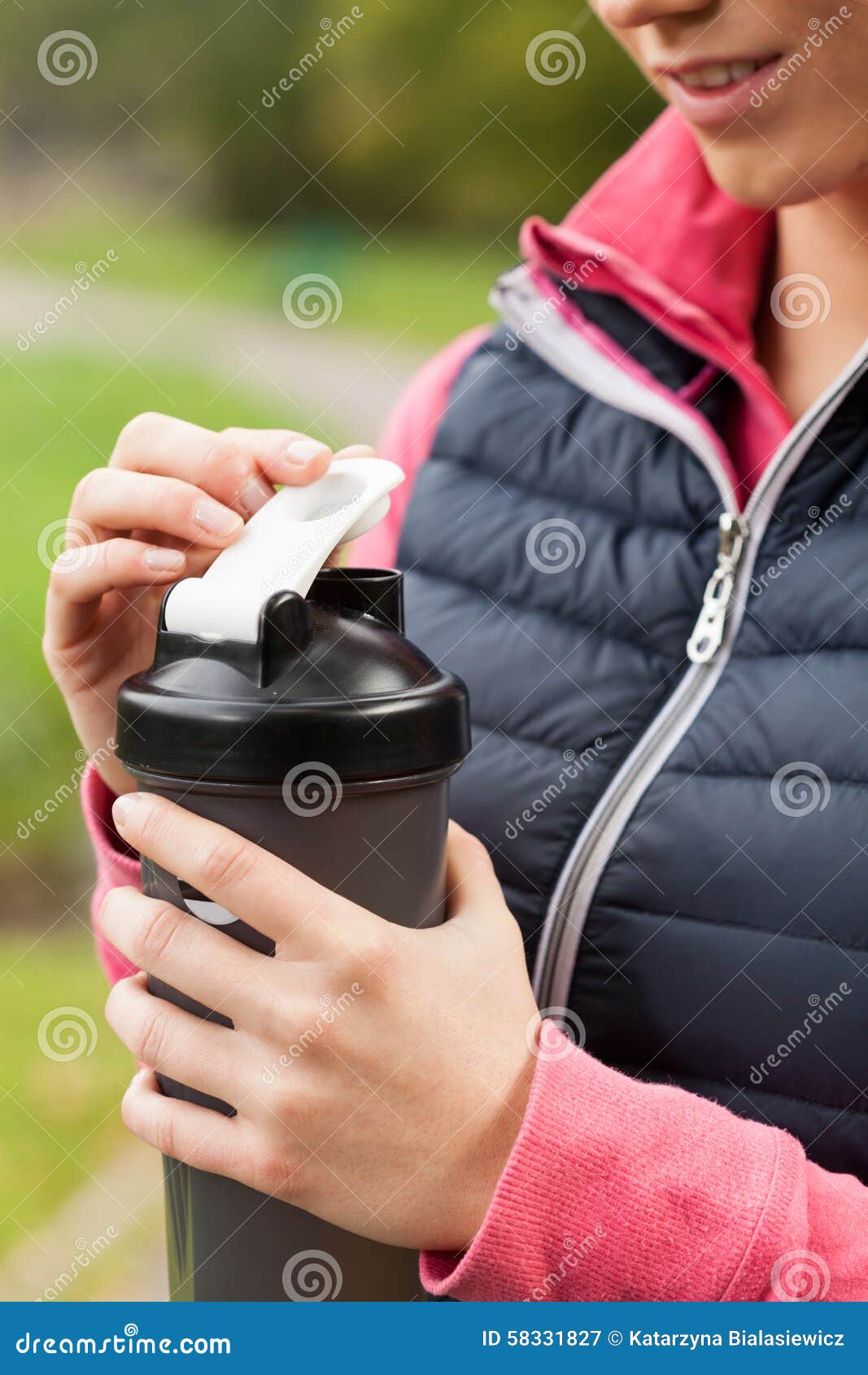 Drinking Water during Break Stock Image - Image of outdoor, jogging ...