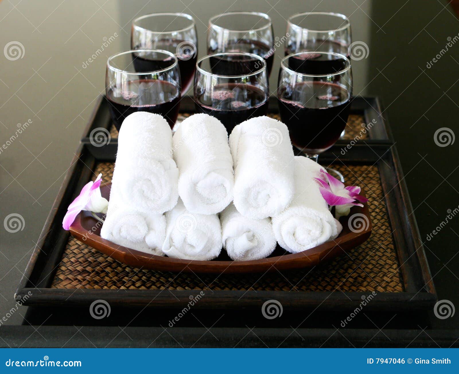 Drinks and Refresher Towels. Stock Photo - Image of cocktail, sweet ...