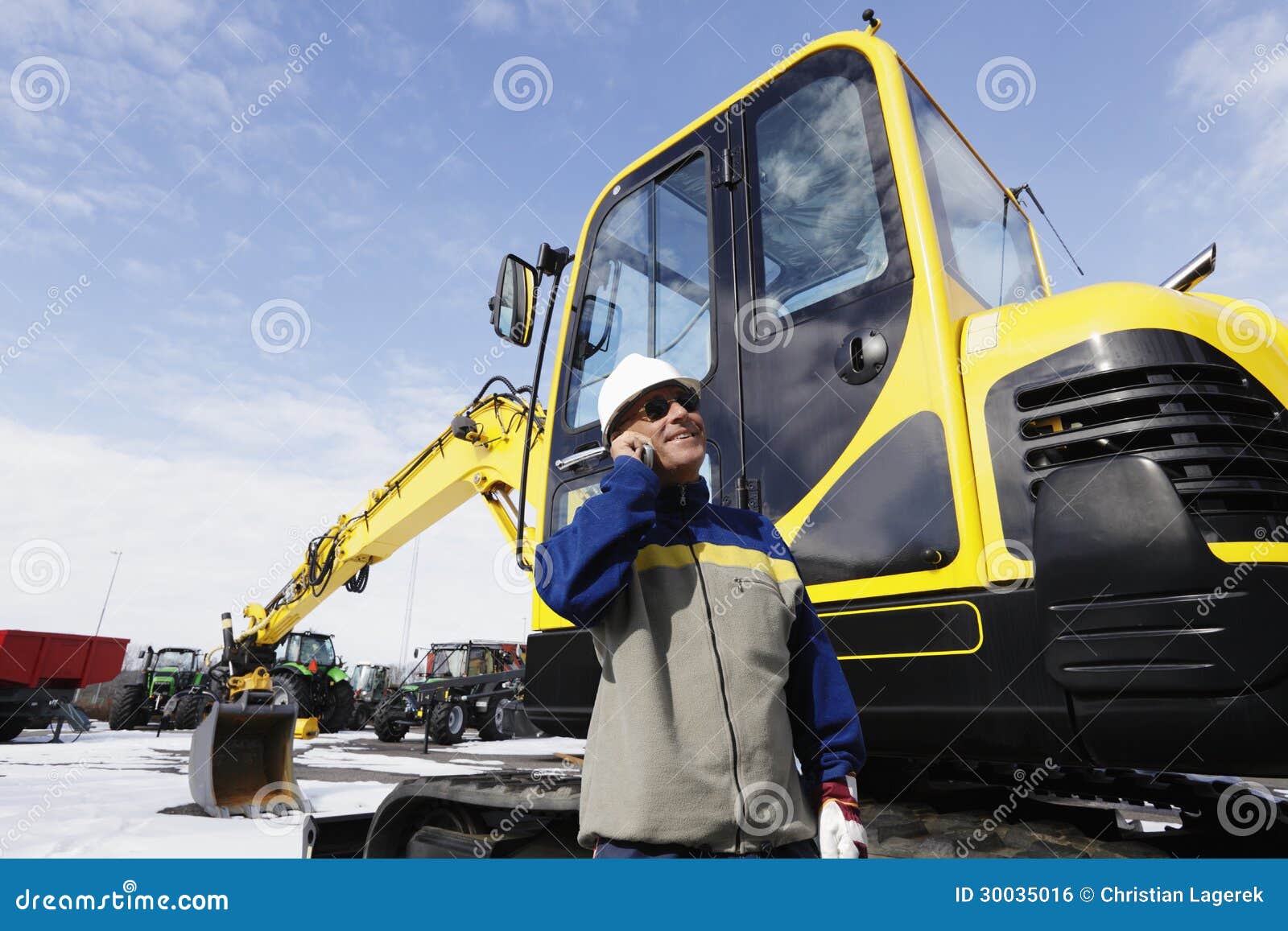 Bulldozer and driver stock photo. Image of buildingsite - 30035016