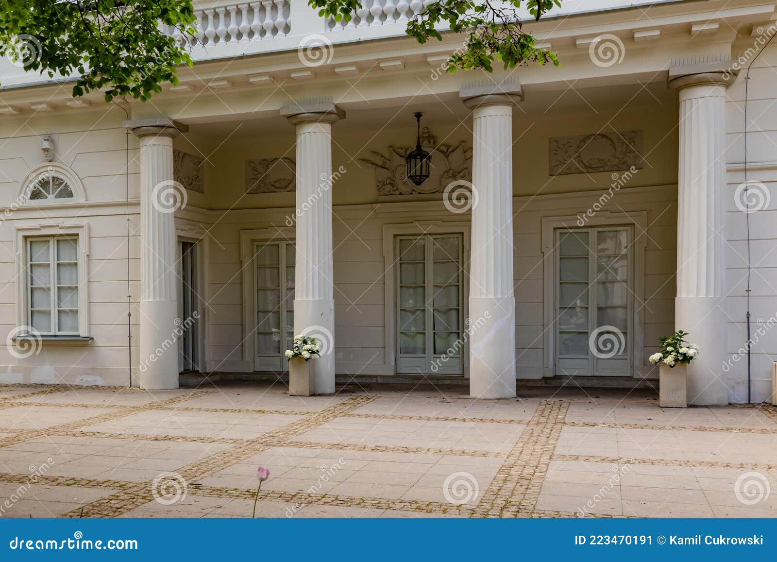 Driveway To the Royal Palace Stock Image - Image of prince ...