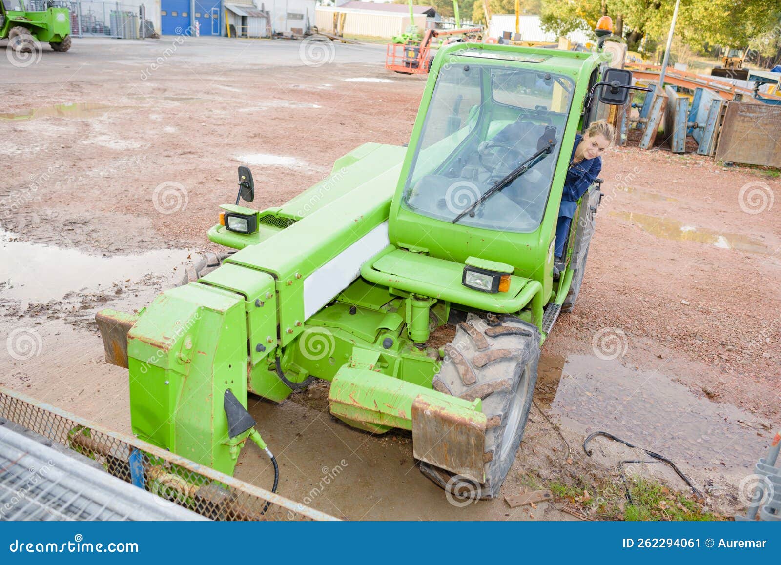 She Driving Heavy Machinery Stock Image - Image of heavy, drive: 262294061
