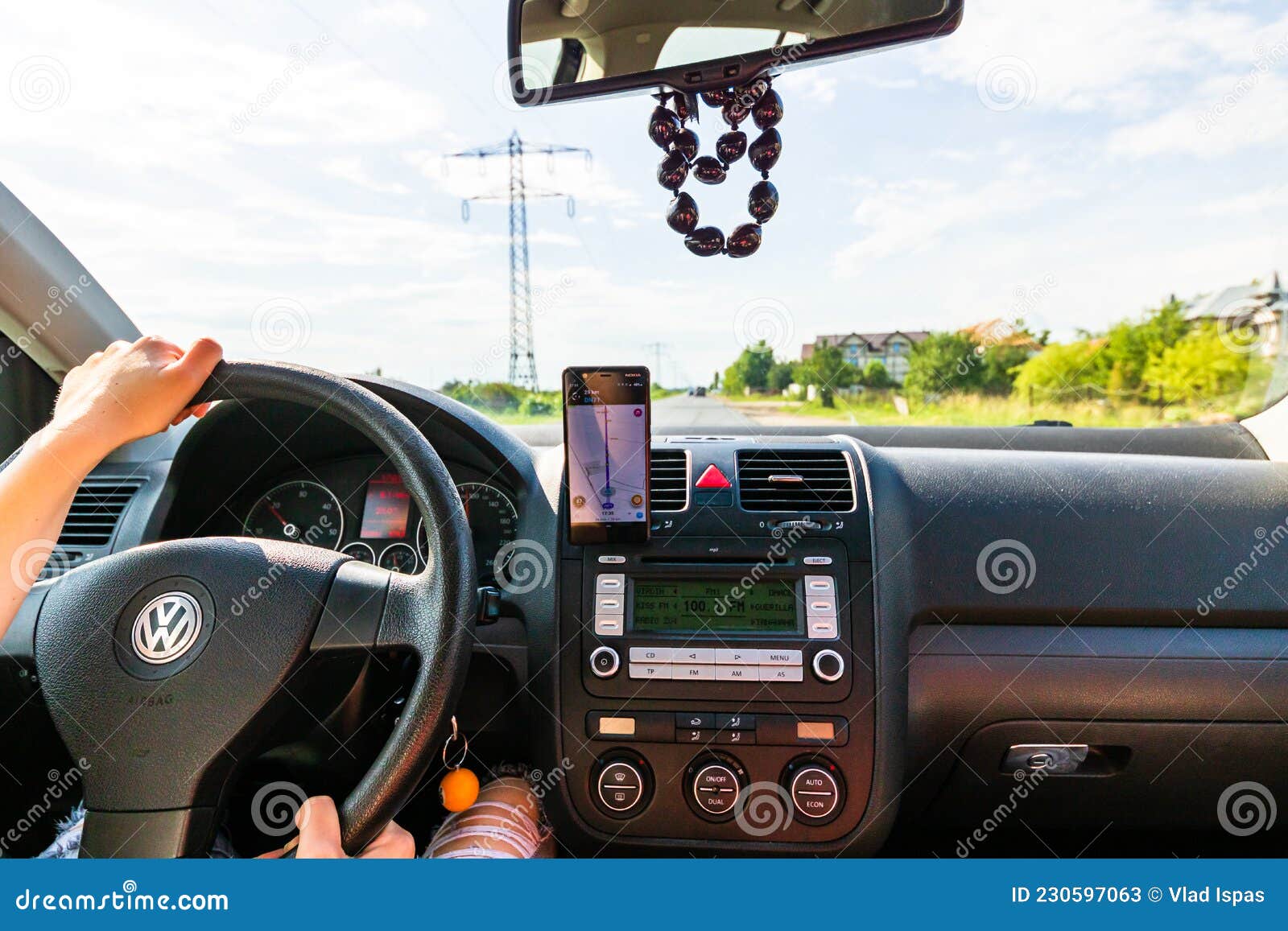 Cars With Map On Dashboard at Elaine Osborn blog