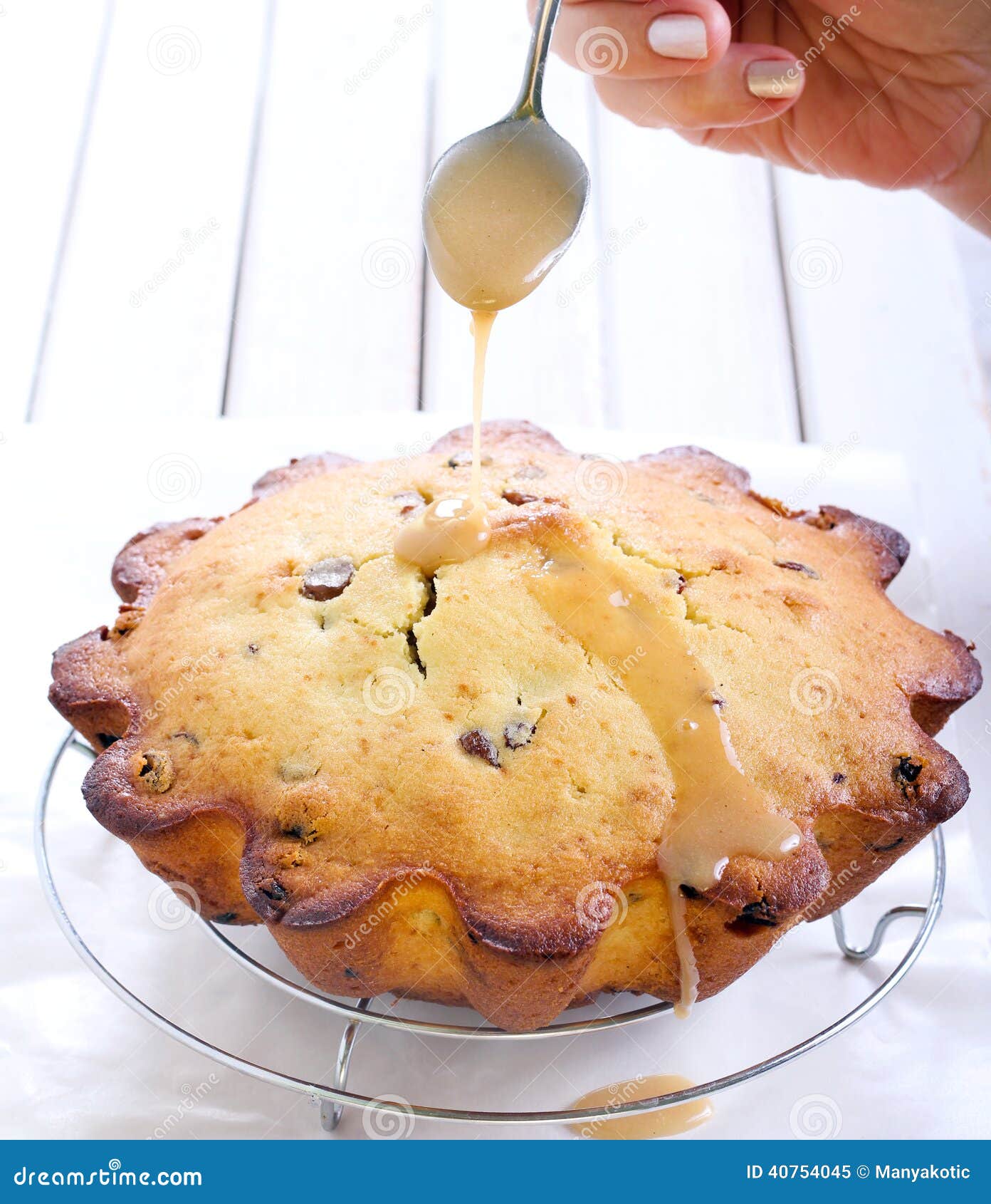 Drizzling icing stock image. Image of breakfast, homemade - 40754045