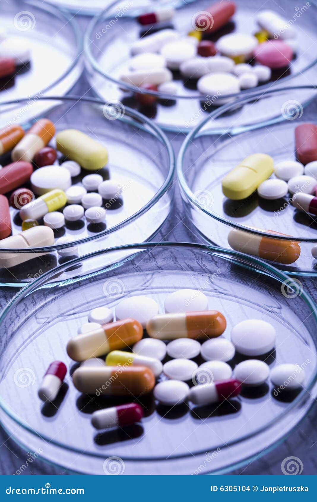 Drogen, Medizin, Tabletten, Pillen Stockfoto - Bild von chemiker ...