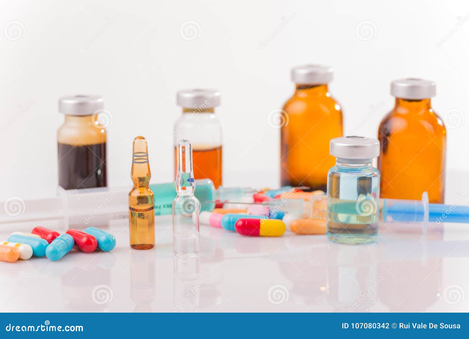 Droger arkivfoto. Bild av medikament, dosering, sjukdom - 107080342