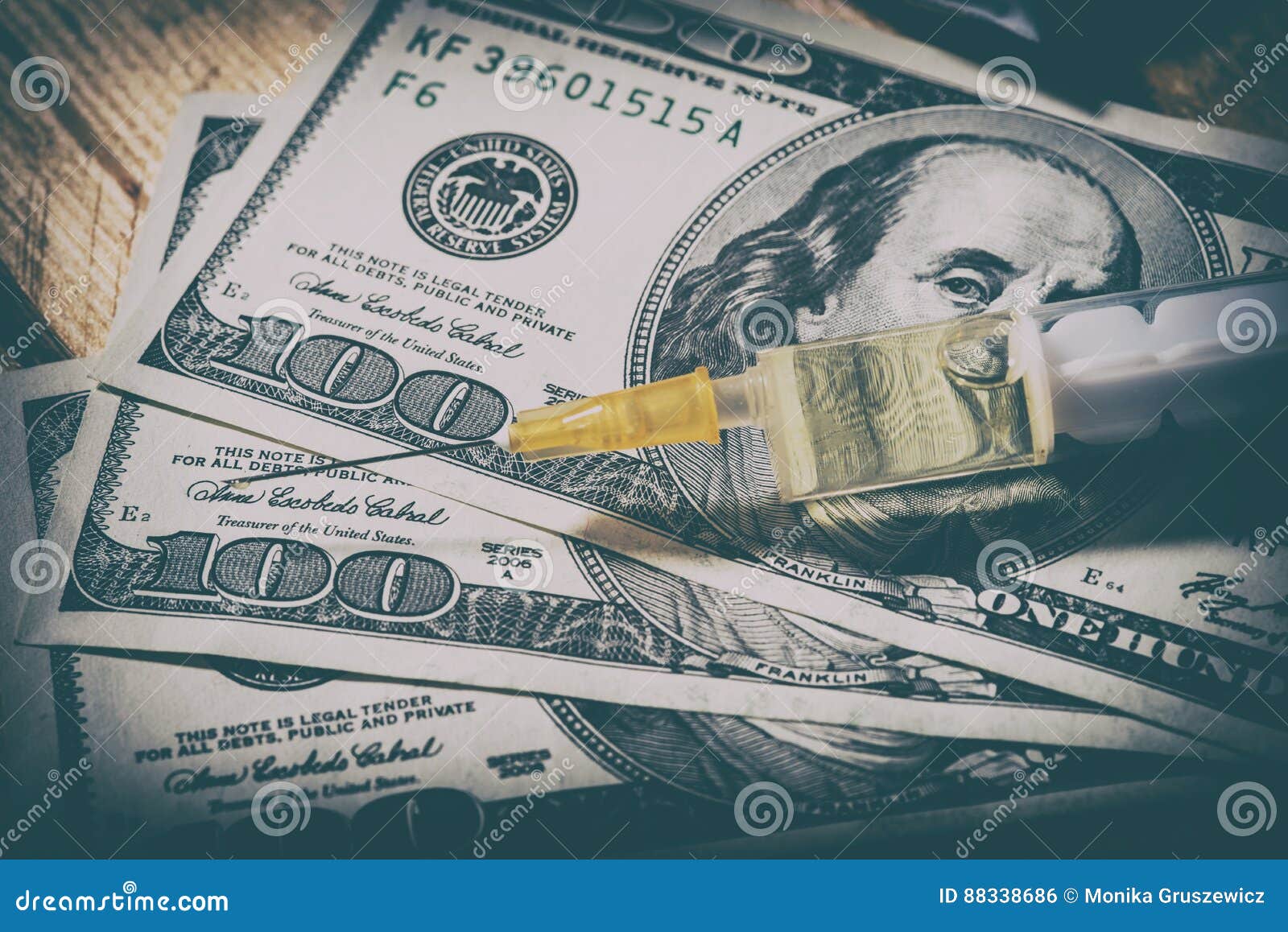 Droghe E Sostanze Proibite - Criminali Di Arresto Fotografia Stock ...