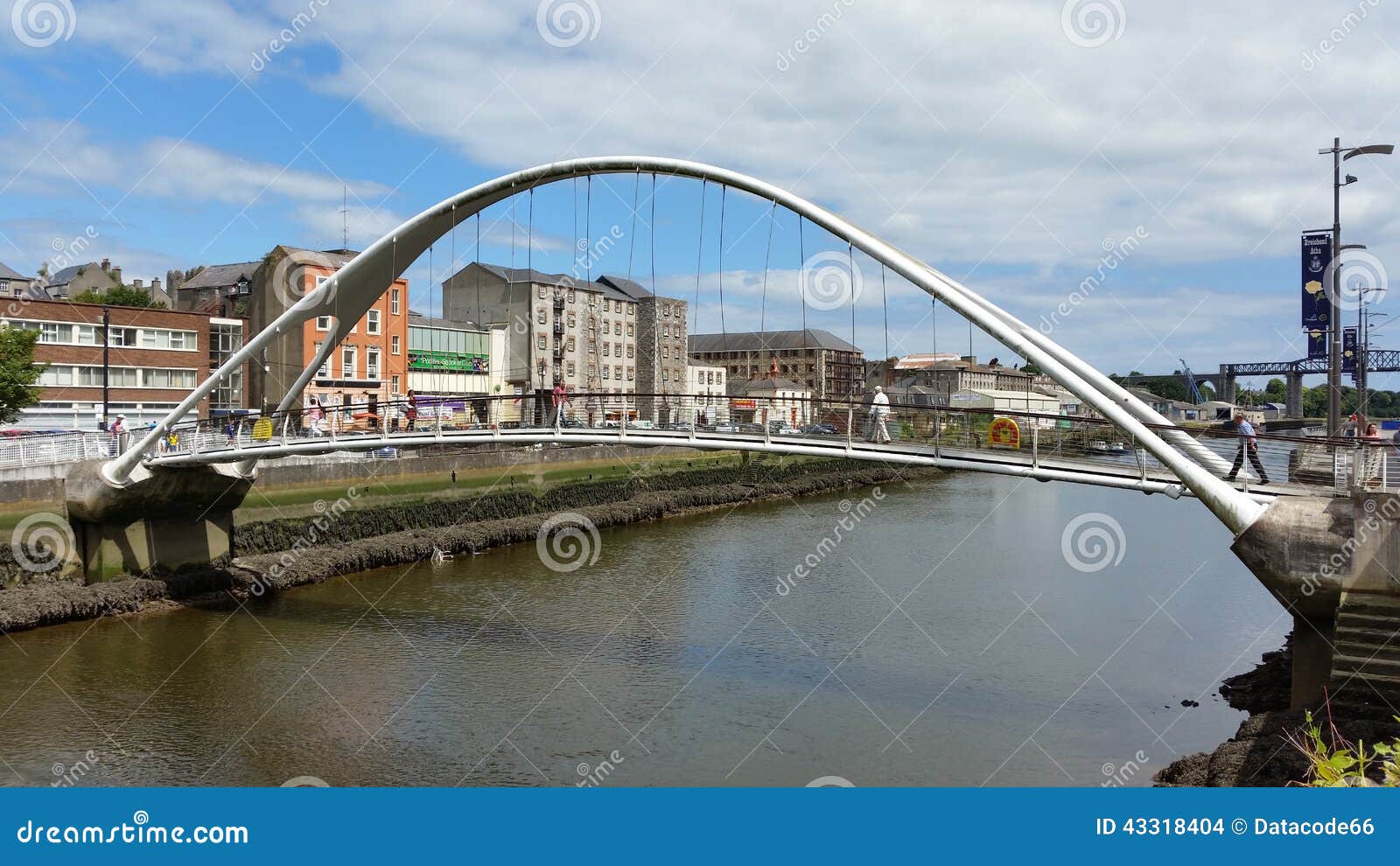 Drogheda editorial stock image. Image of summer, port - 43318404