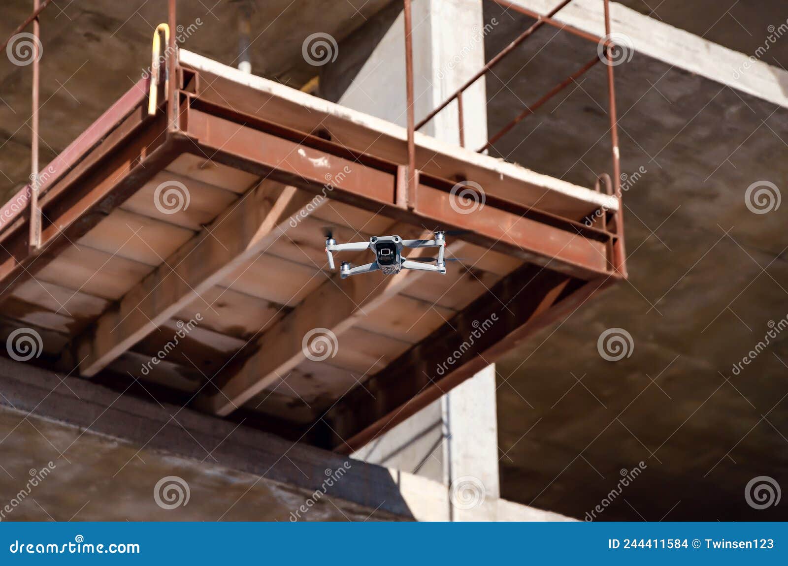 Drone Flight Near Concrete Structures. Observations on Construction ...
