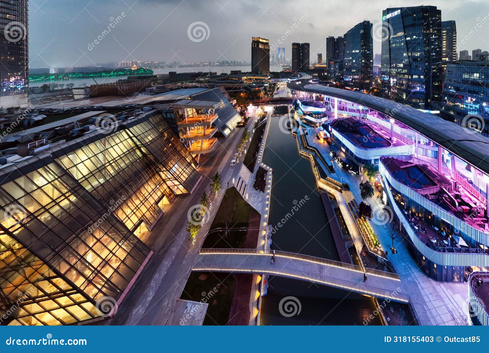 Drone Flyover of the Suzhou IFS Skyscraper and Mall in Suzhou, China ...