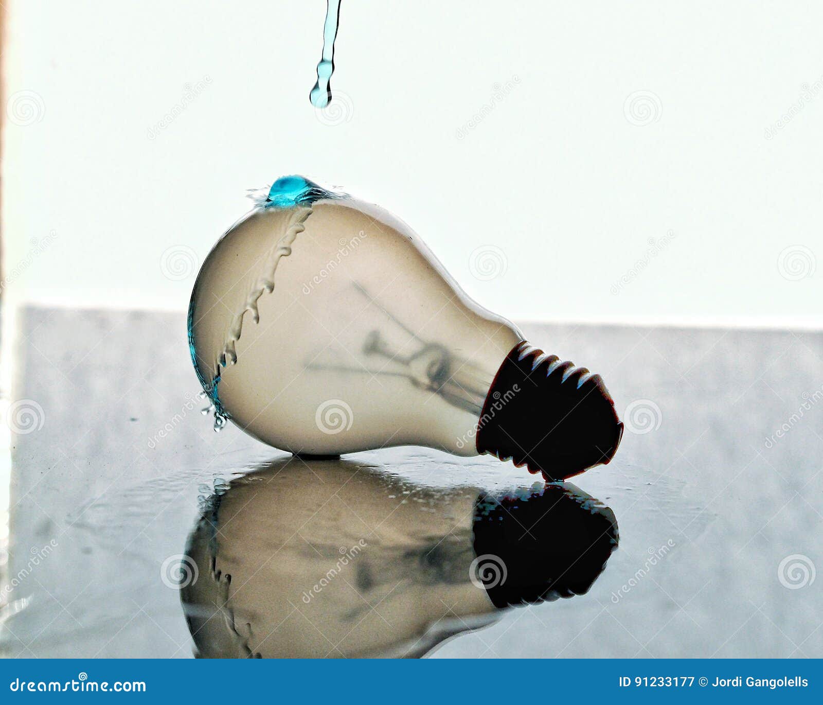 The Drop and the Bulb Light Stock Image - Image of light, bulb: 91233177