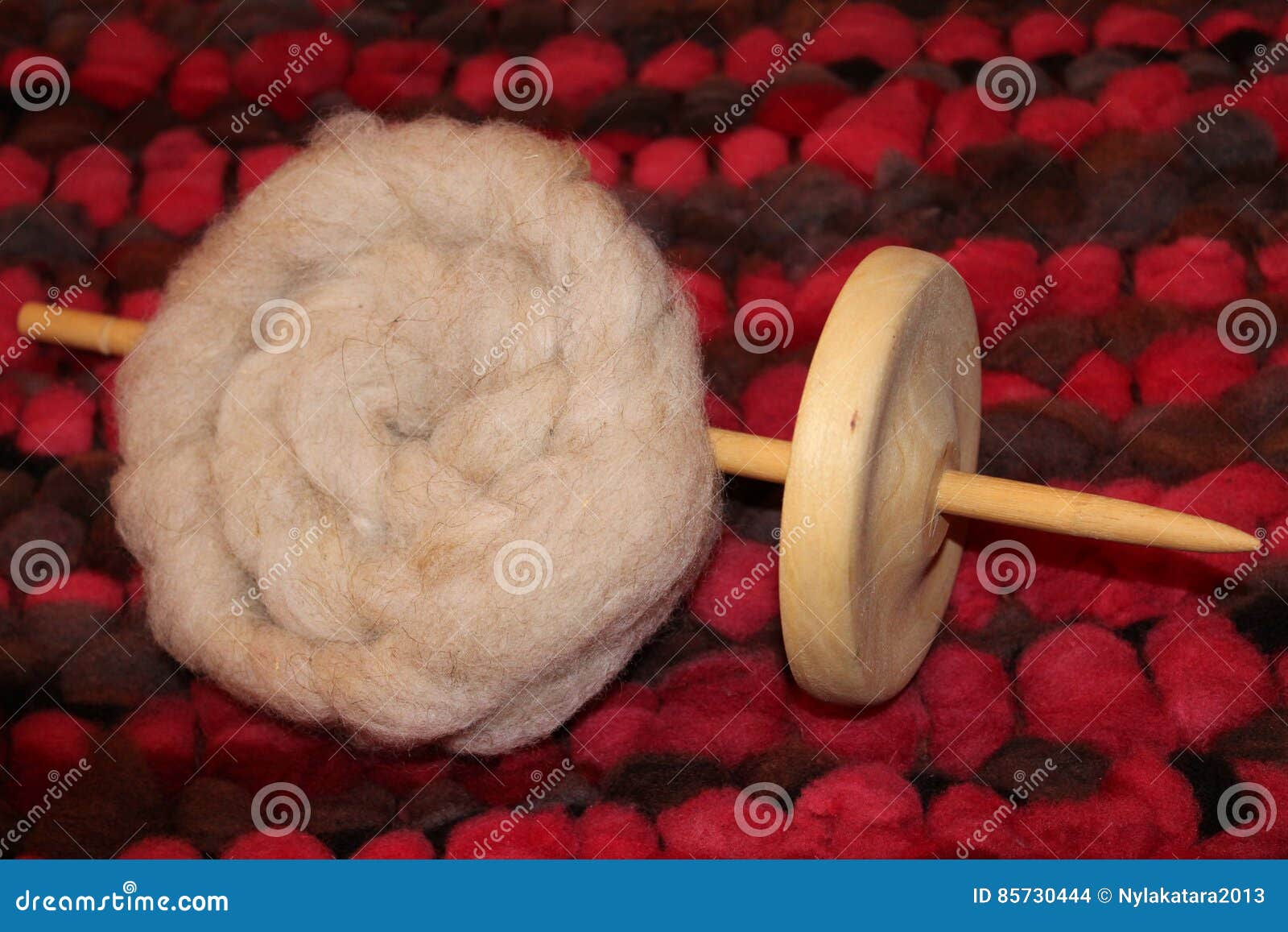 Drop Spindle Stock Photography | CartoonDealer.com #85730444