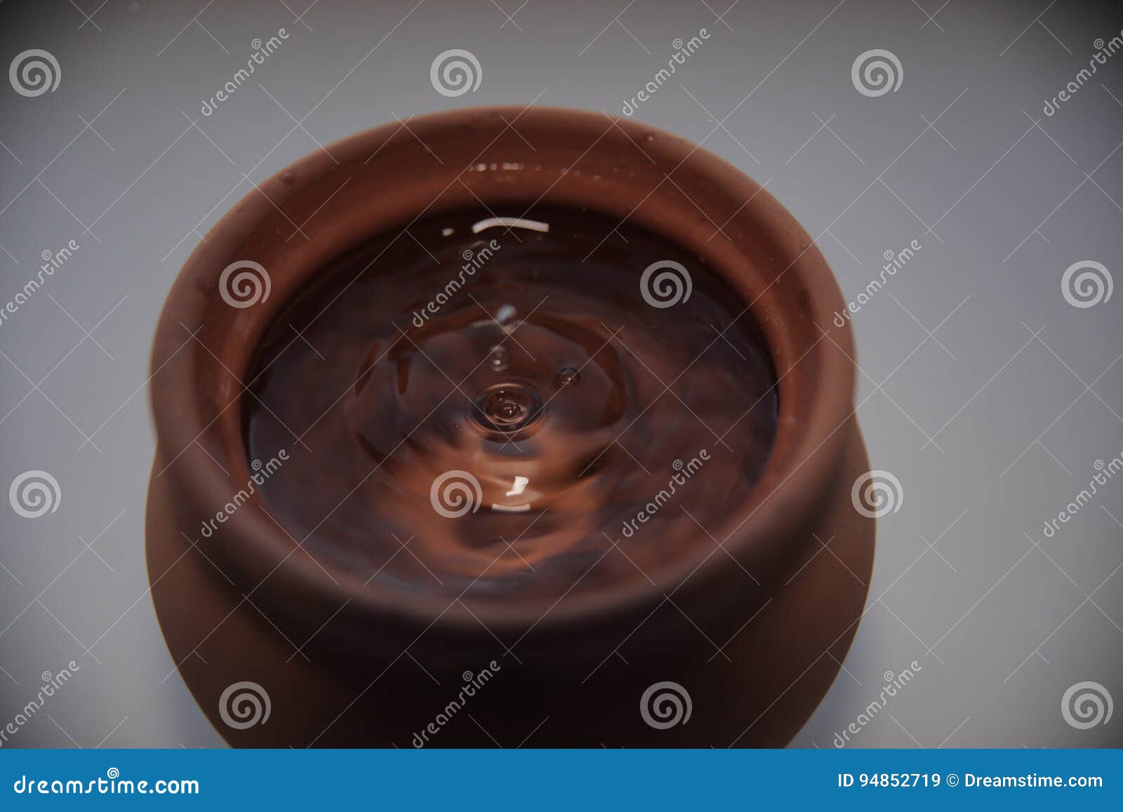 A Drop of Water in a Clay Pot Stock Image - Image of liquid, wave: 94852719