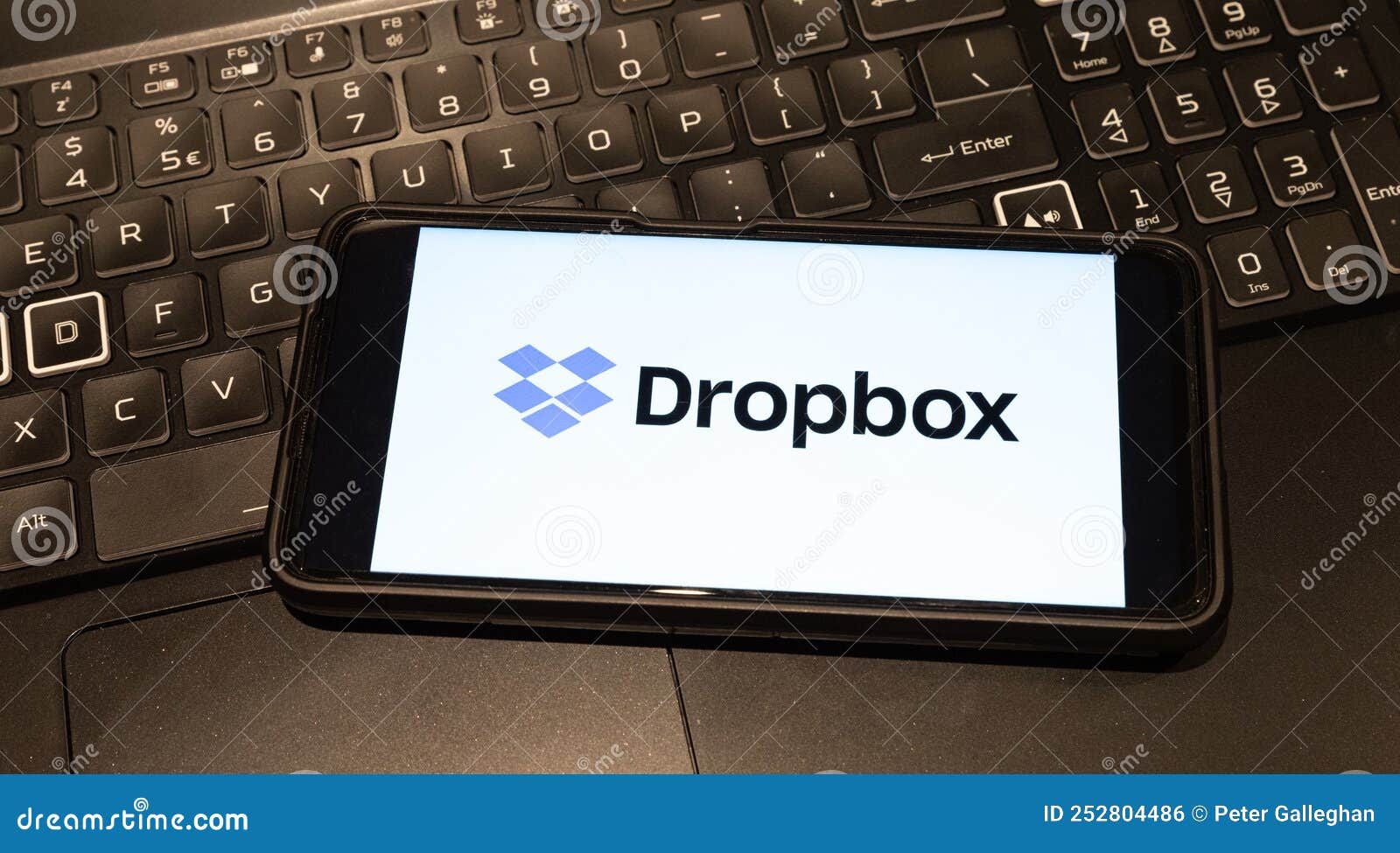 Dropbox Logo on Mobile Phone , Sydney Australia July 30 2022 Editorial ...