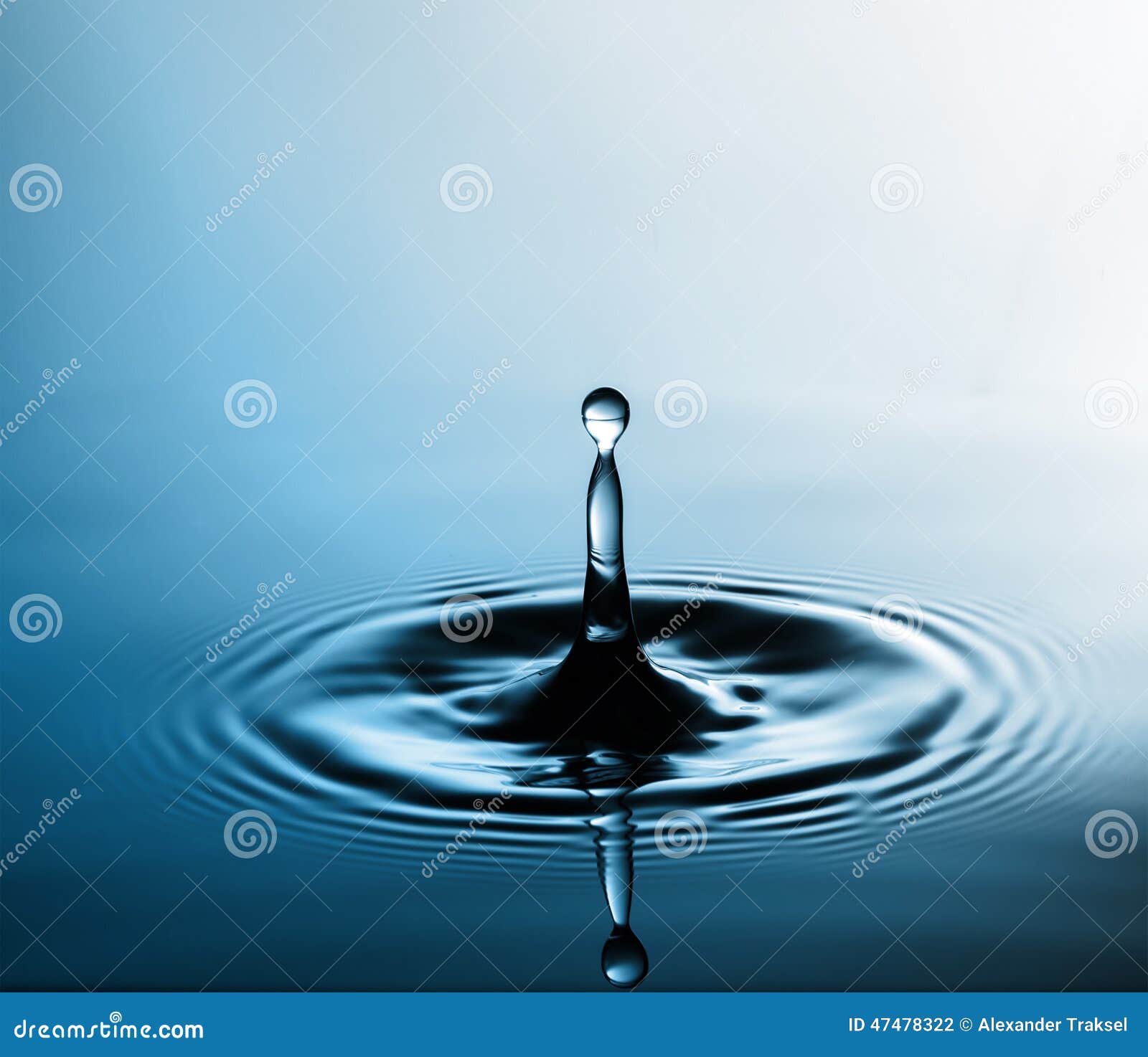 Droplet Falling in Blue Water Stock Photo - Image of circle, background ...