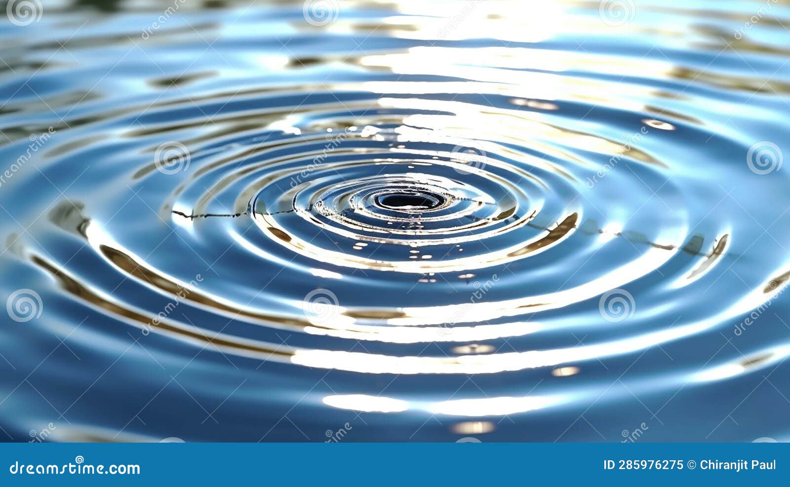 A Droplet Falls Reflecting Wave Patterns on Water Stock Illustration ...