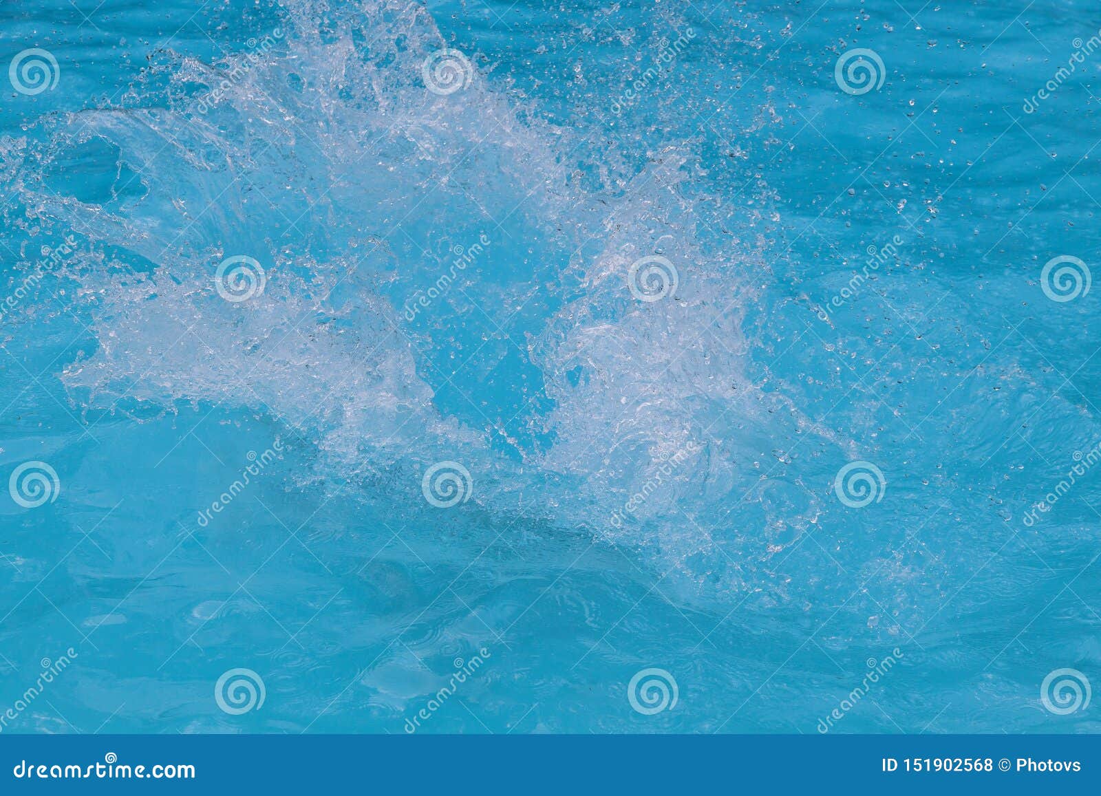Droplets of Water Over Circles on the Pool Water Drop and Splash Stock ...