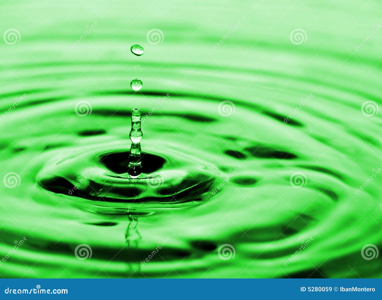 Drops of water flowing stock image. Image of bubble, abstract - 5280059