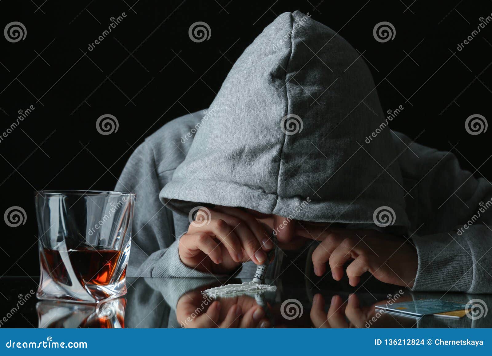 Drug Addict Taking Cocaine at Table Stock Photo - Image of addiction ...