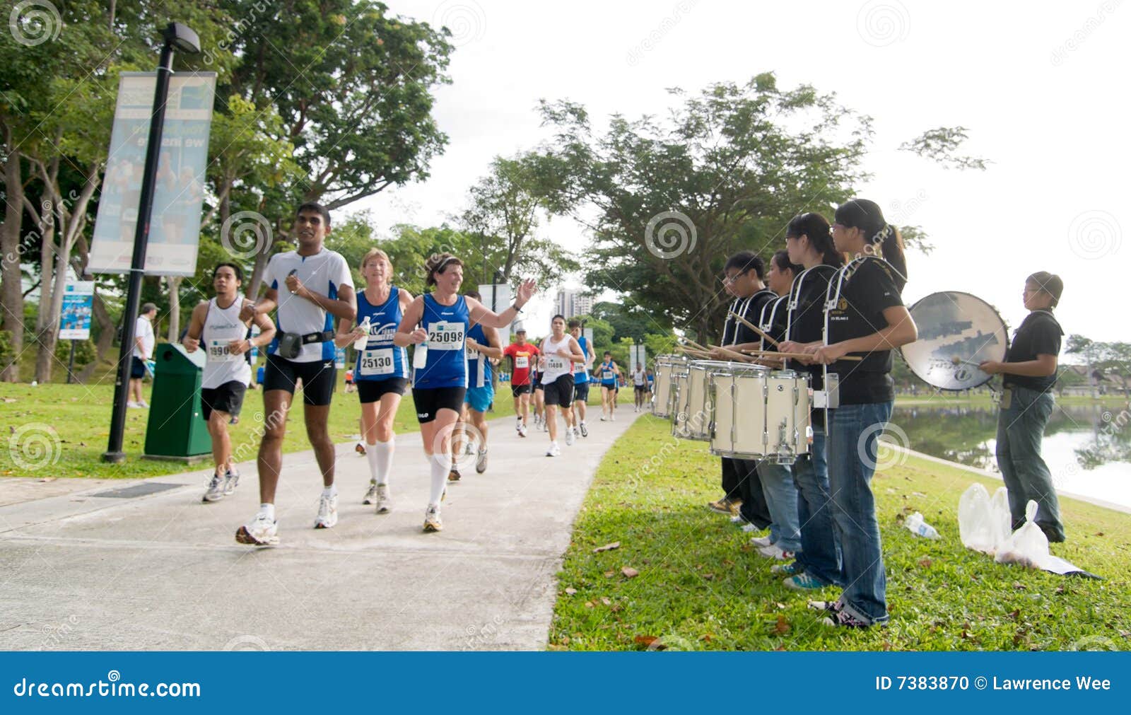 Drumming Support at the Marathon Editorial Image - Image of challenge ...