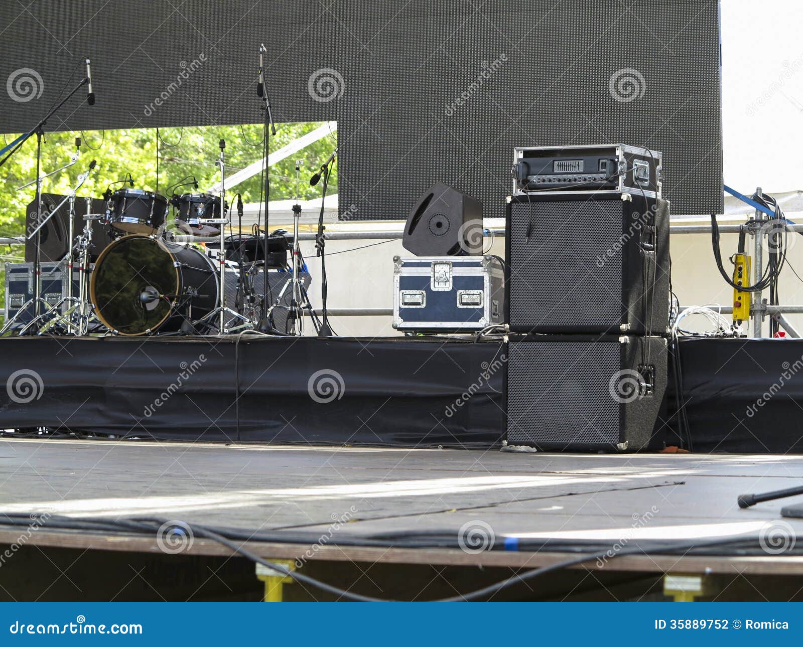 Drums Set, Powerfull Speakers, Amplifiers and Stage Equipment Stock ...