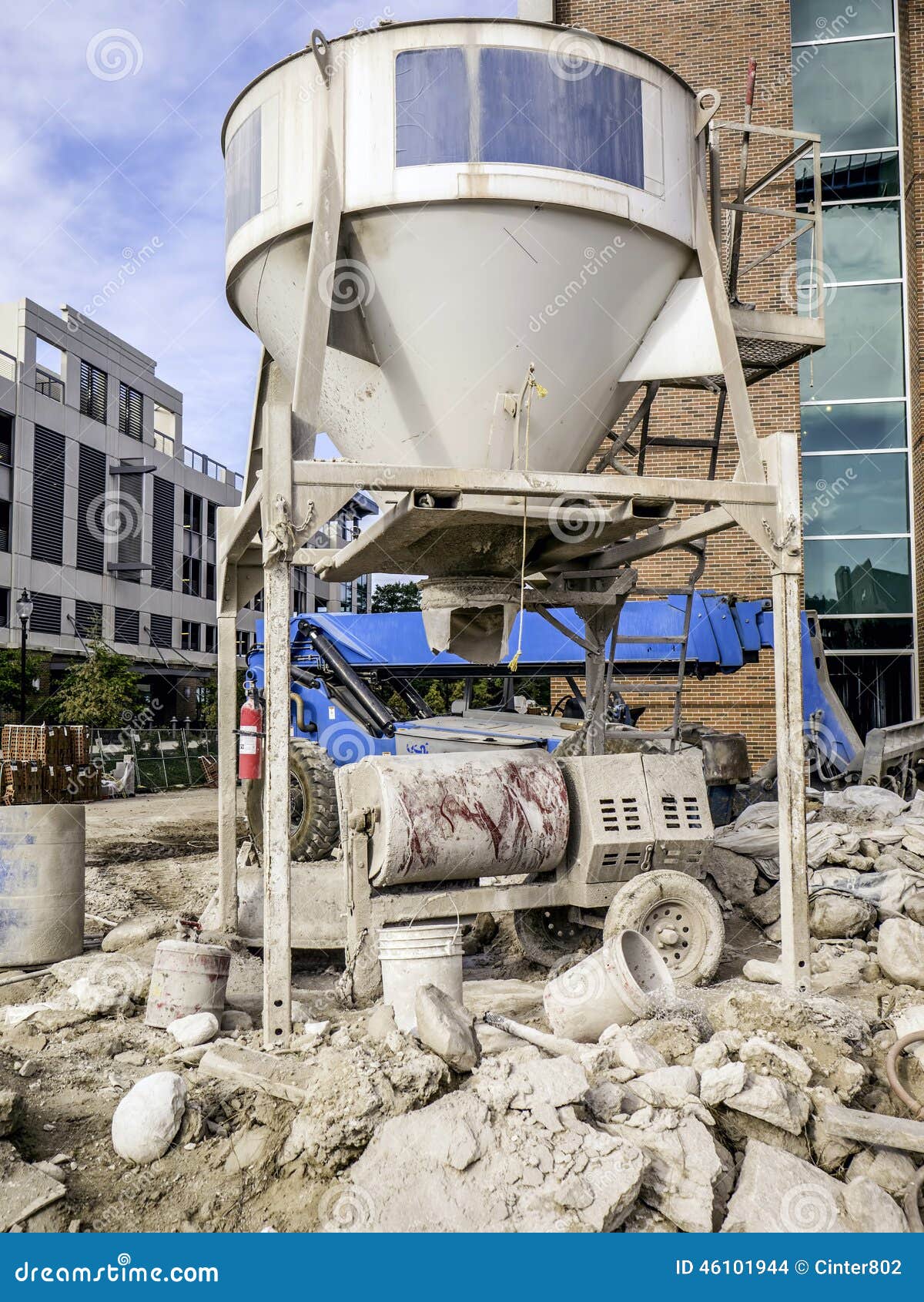 Dry Cement Mixer Silo stock photo. Image of beige, jobsite - 46101944