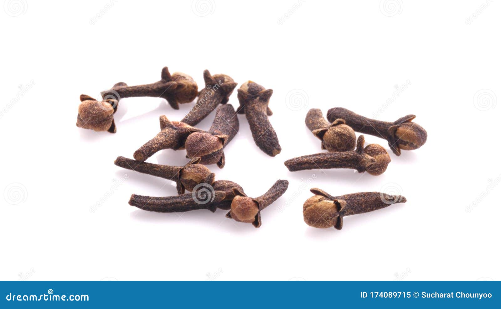 Dry Cloves an Isolated on White Background Stock Image - Image of green ...