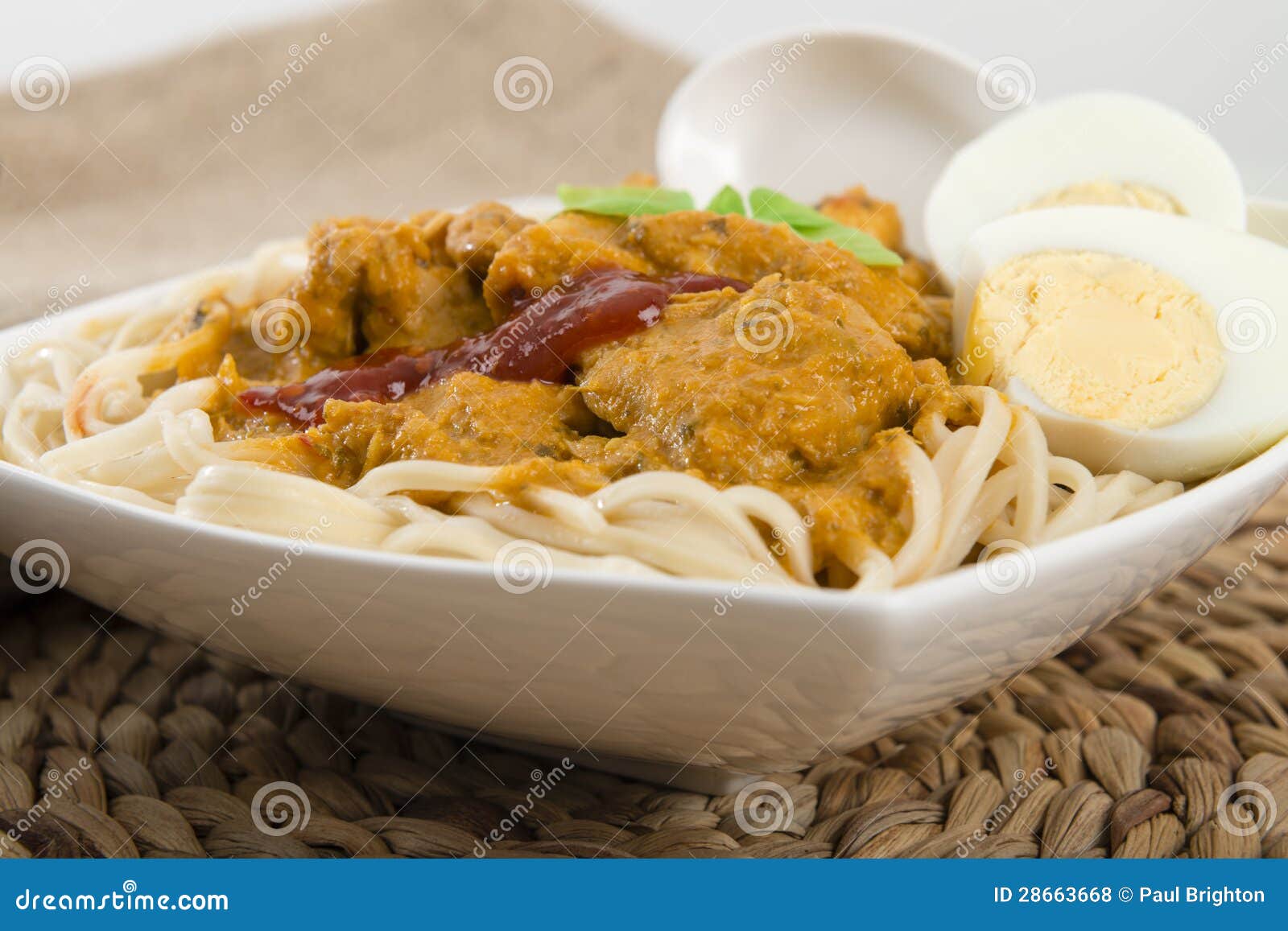 Dry Curry Mee stock photo. Image of noodles, south, boiled - 28663668