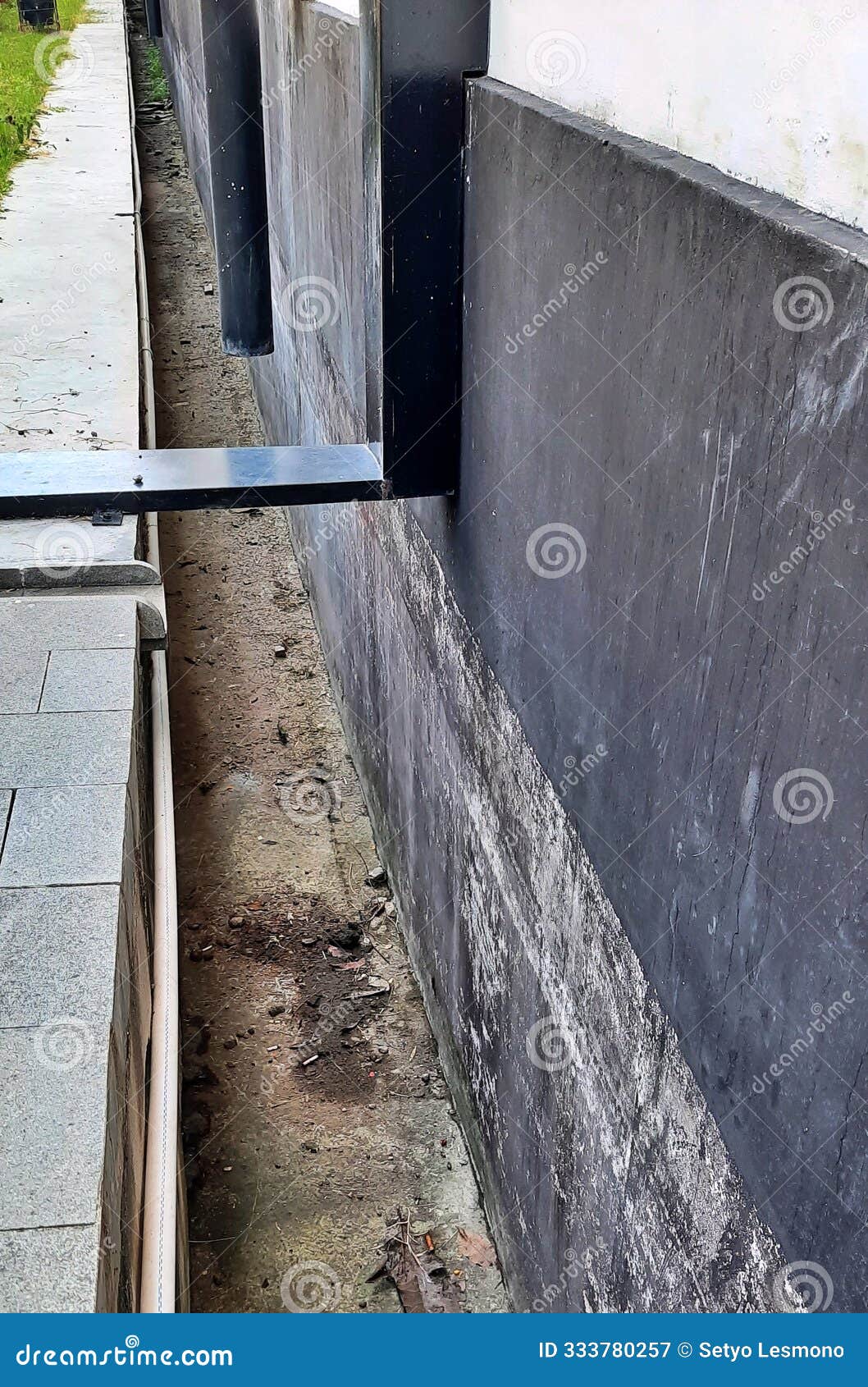 The Dry Ditch of an Old Fort Building. Stock Image - Image of ditch ...