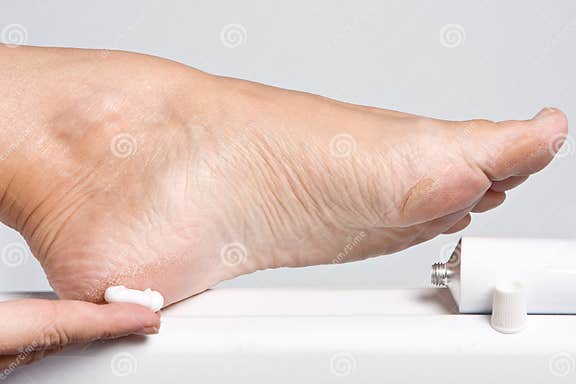 Dry feet stock photo. Image of hands, feet, bathroom, toes - 6128264