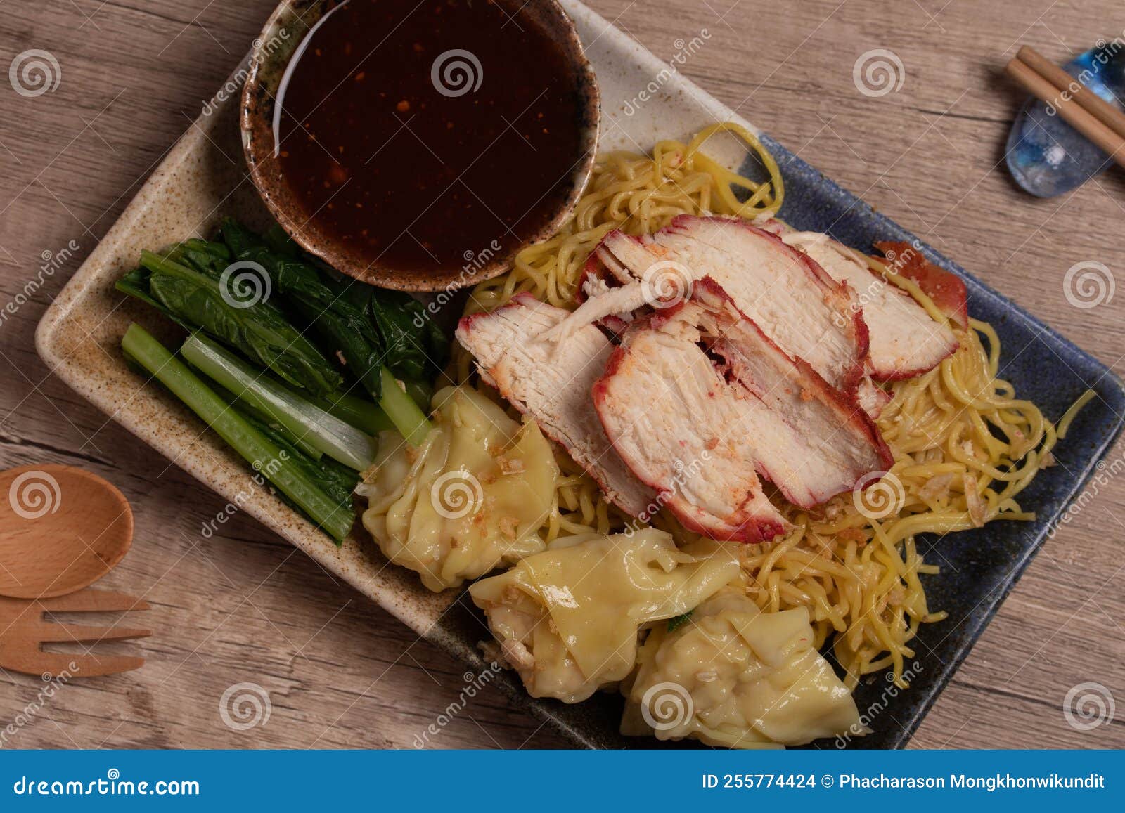 Dry Pork Wonton Noodles Recipe Stock Photo - Image of ball, napa: 255774424